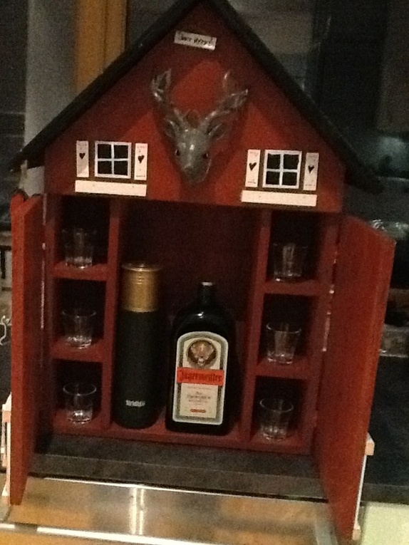 Fuglekasse/barskap - Epla